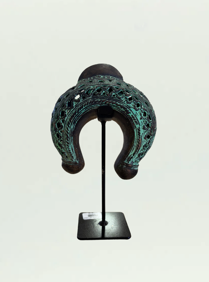 Bronze Armlet and Stand – African Trading Port